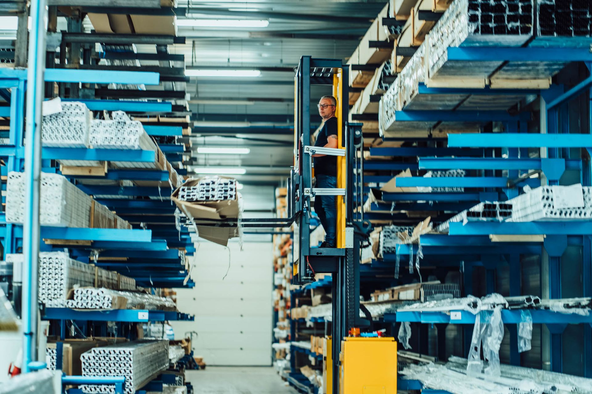 Contact & Support | ELAUT Group